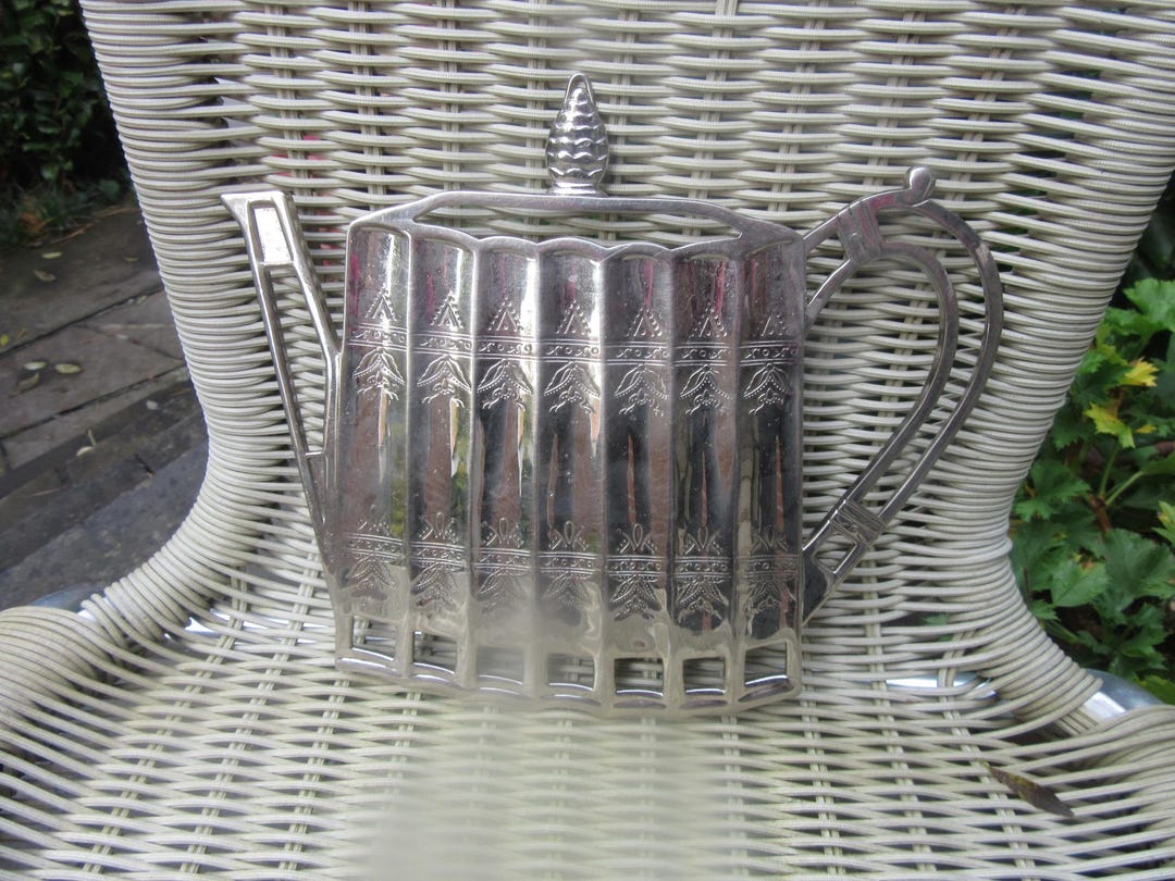 Godinger Tea or Coffee Pot Stand, Trivet, Silver Plate, Wall Hanging ...