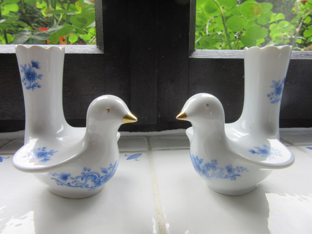 Sale : Pair of Doves Mini Vases, Bayreuther Waldsassen Bavaria Germany ...