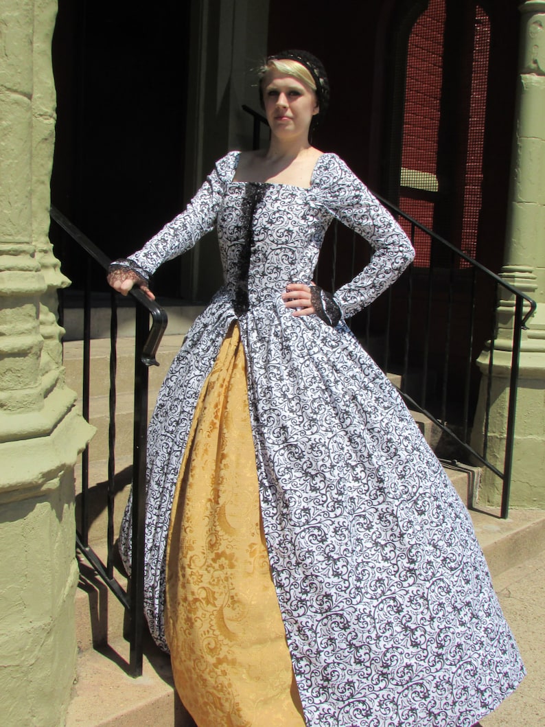 Tudor Style Renaissance Gown - Etsy