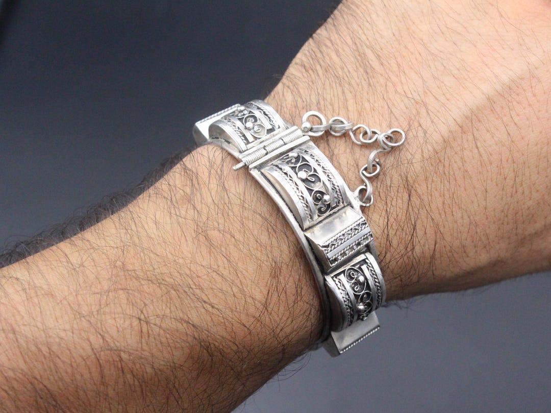 Vintage Moroccan Tuareg Silver Bangle Bracelet, Talkaari Workmanship ...