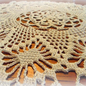 White Star-flower Crochet Doily With Lovely Diamonds and Fans--18-1/2 ...