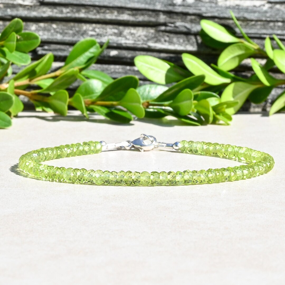 August Birthstone Bracelet, Peridot Beaded Gemstone Bracelet, Dainty ...