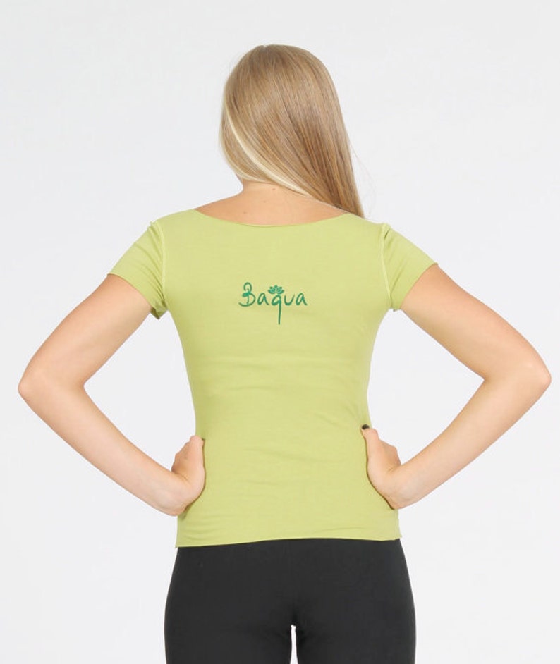 Women's Top With Bagua Symbol Print - Yoga Scoop Neck,short Sleeve ...