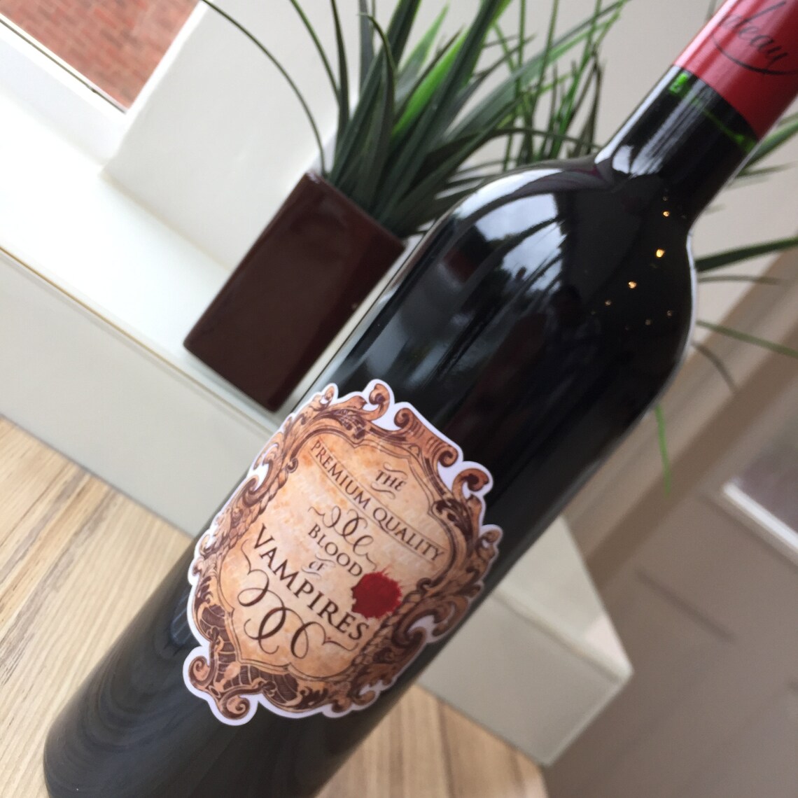 6x Halloween Vampire Creepy Wine Bottle Favour Sticker Label | Etsy
