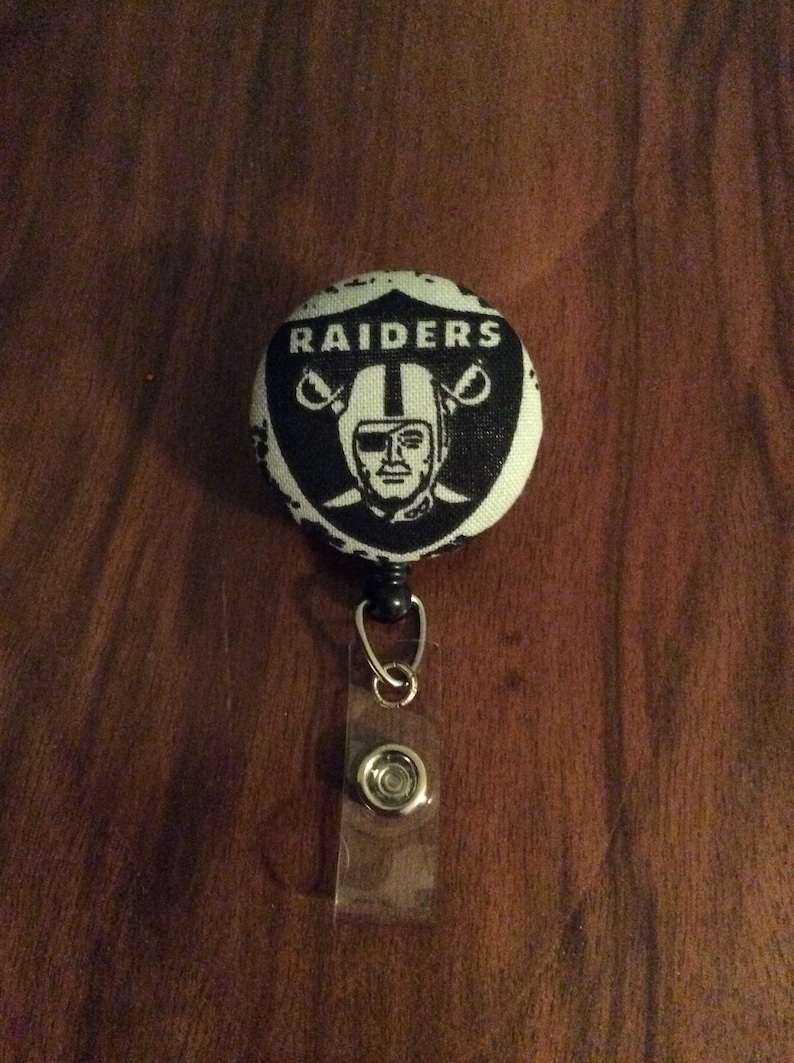Las Vegas Raiders Badge ID Holder Fabric Covered Button ID - Etsy