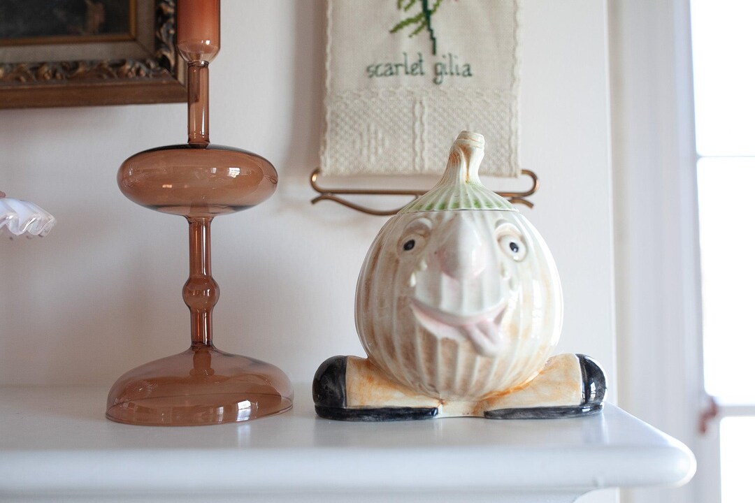 Vintage Onion Holder- Anthropomorphic Onion Jar- Crying Onion - Etsy