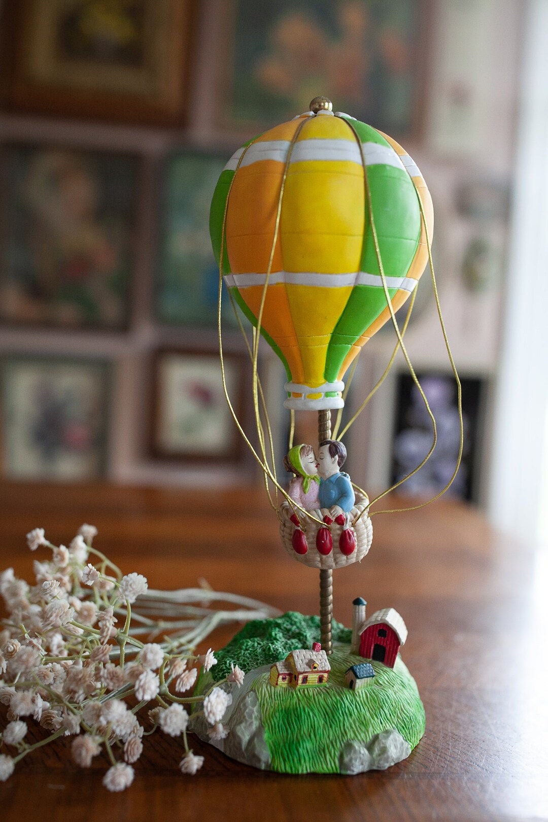 Hot Air Balloon Vintage Music Box - Etsy