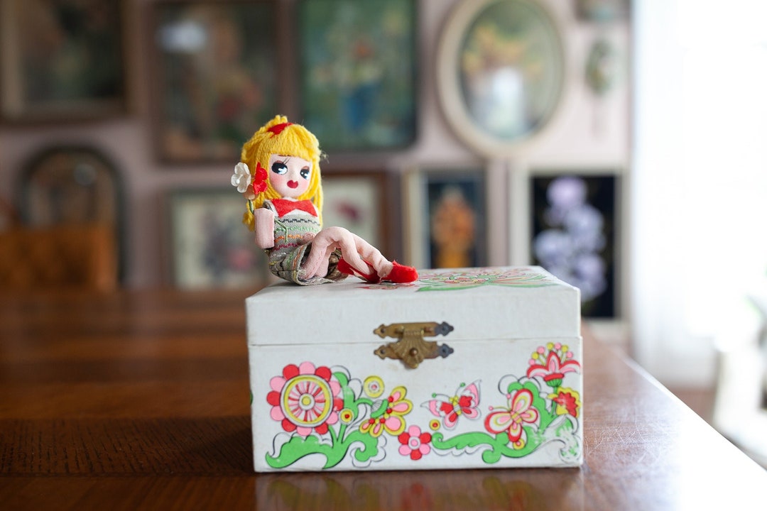 Music Box- Poseable Made in Japan Doll - Ballerina Inside Music Box ...