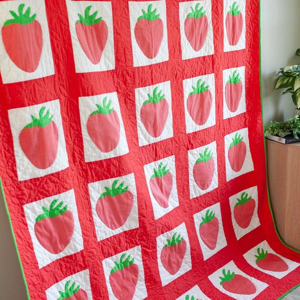Strawberry Quilt - Etsy
