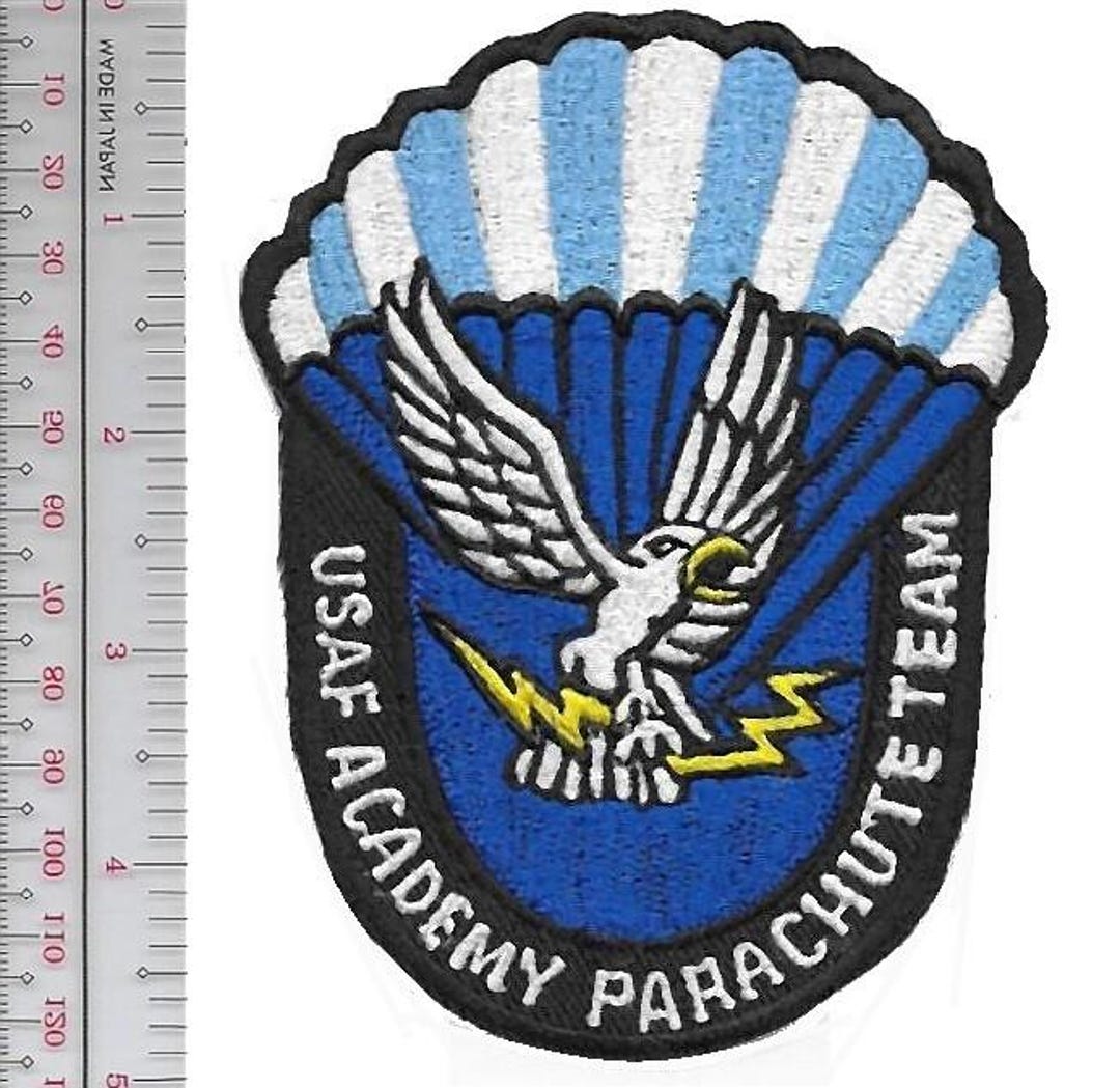 US Air Force USAF Parachute Team Wings of Blue Demonstration Team AF ...