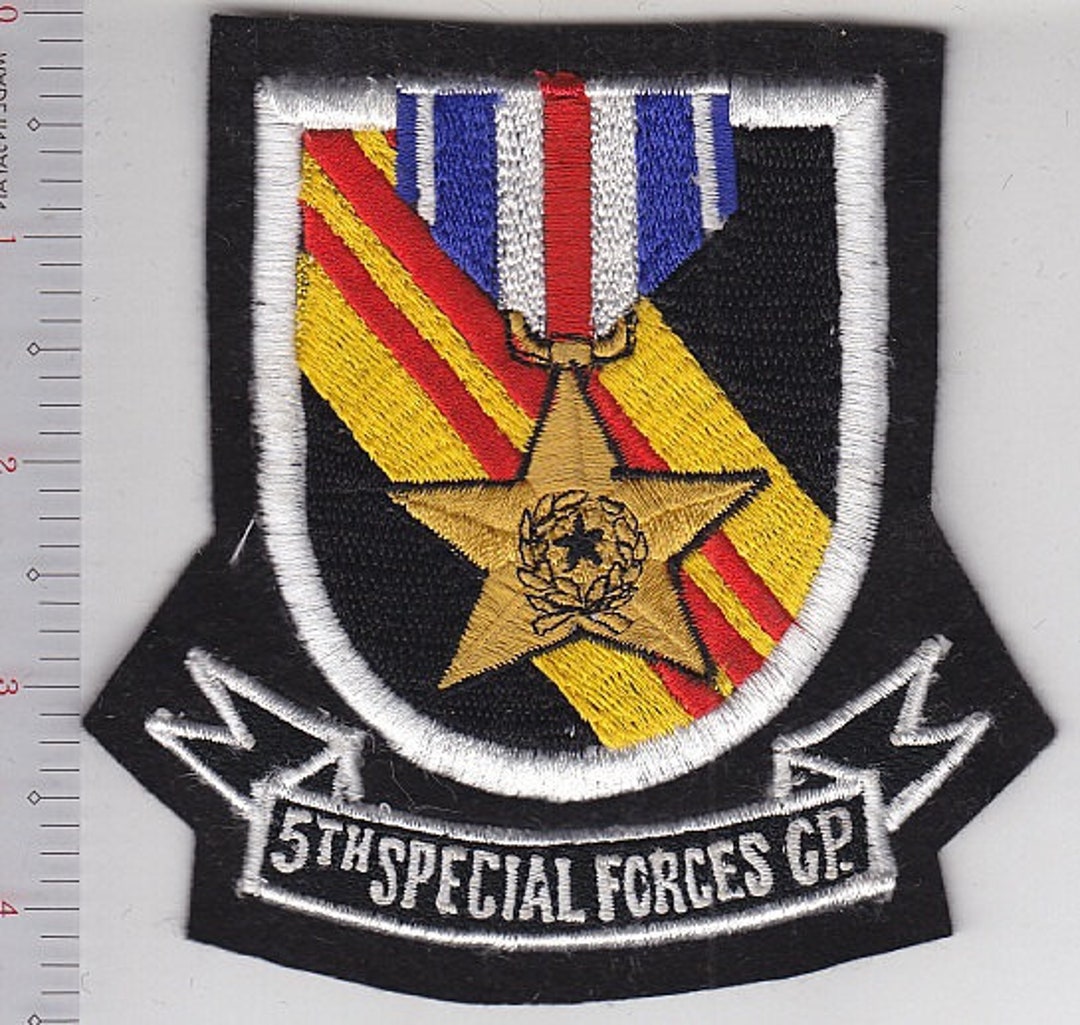 Airborne Army Vietnam 5th Special Forces Group Flash & Silver Star ...