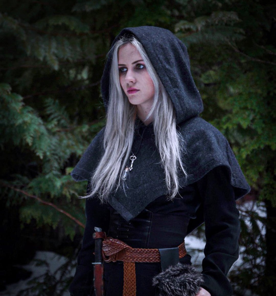 Viking Skjoldehamn Wool Hood, Medieval Garb • Steel Gray - Etsy