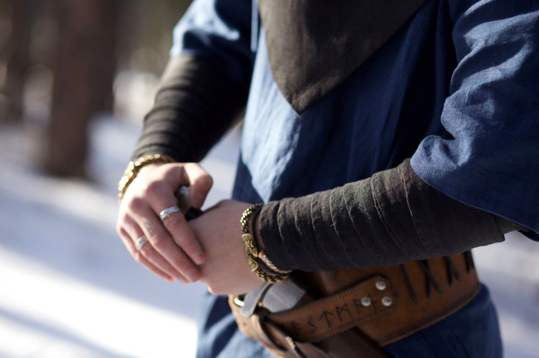 Viking Linen or Wool Arm Winingas Vindingr Wickelbander. Pair of Arm ...