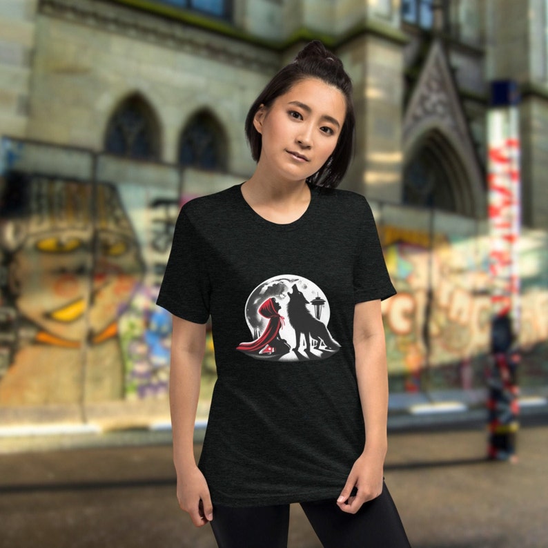 Howling Wolf Shirt Softstyle Moonphase Shirt Full Moon T-shirt Wolf ...