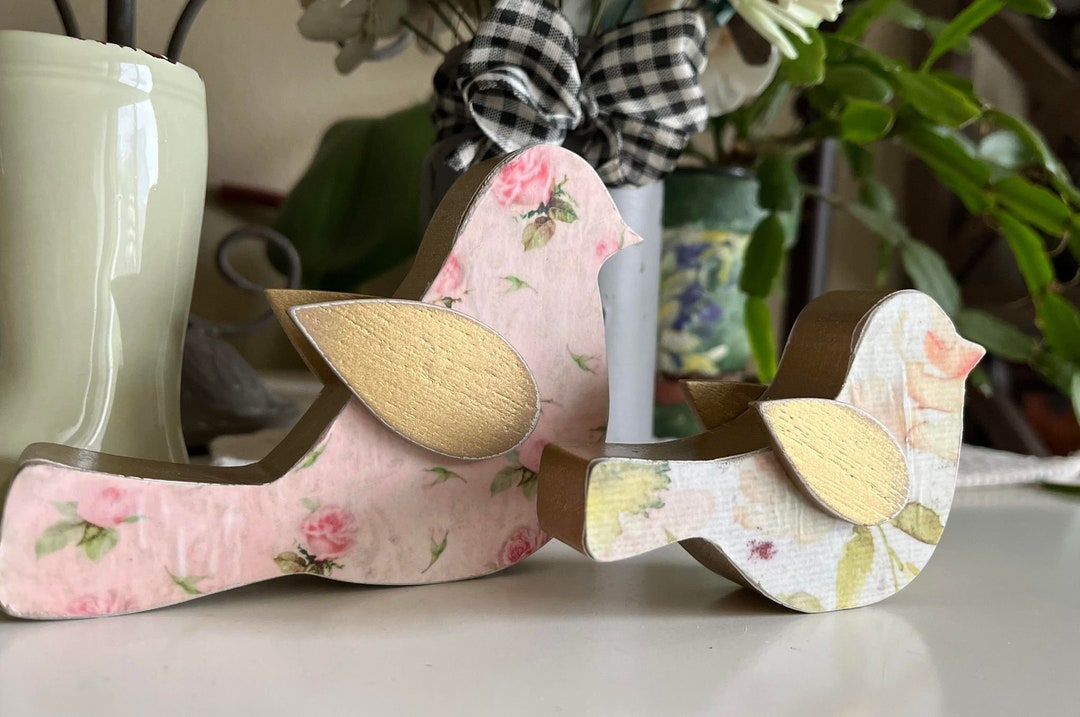 Set of 2 Farmhouse Floral Wood Birds- (shelf Sitters) - Etsy