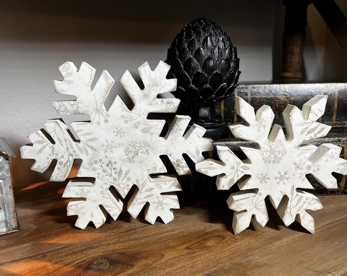 Set Wood Rustic Snowflakes / Shelf Sitters / Winter Shelf Decor ...