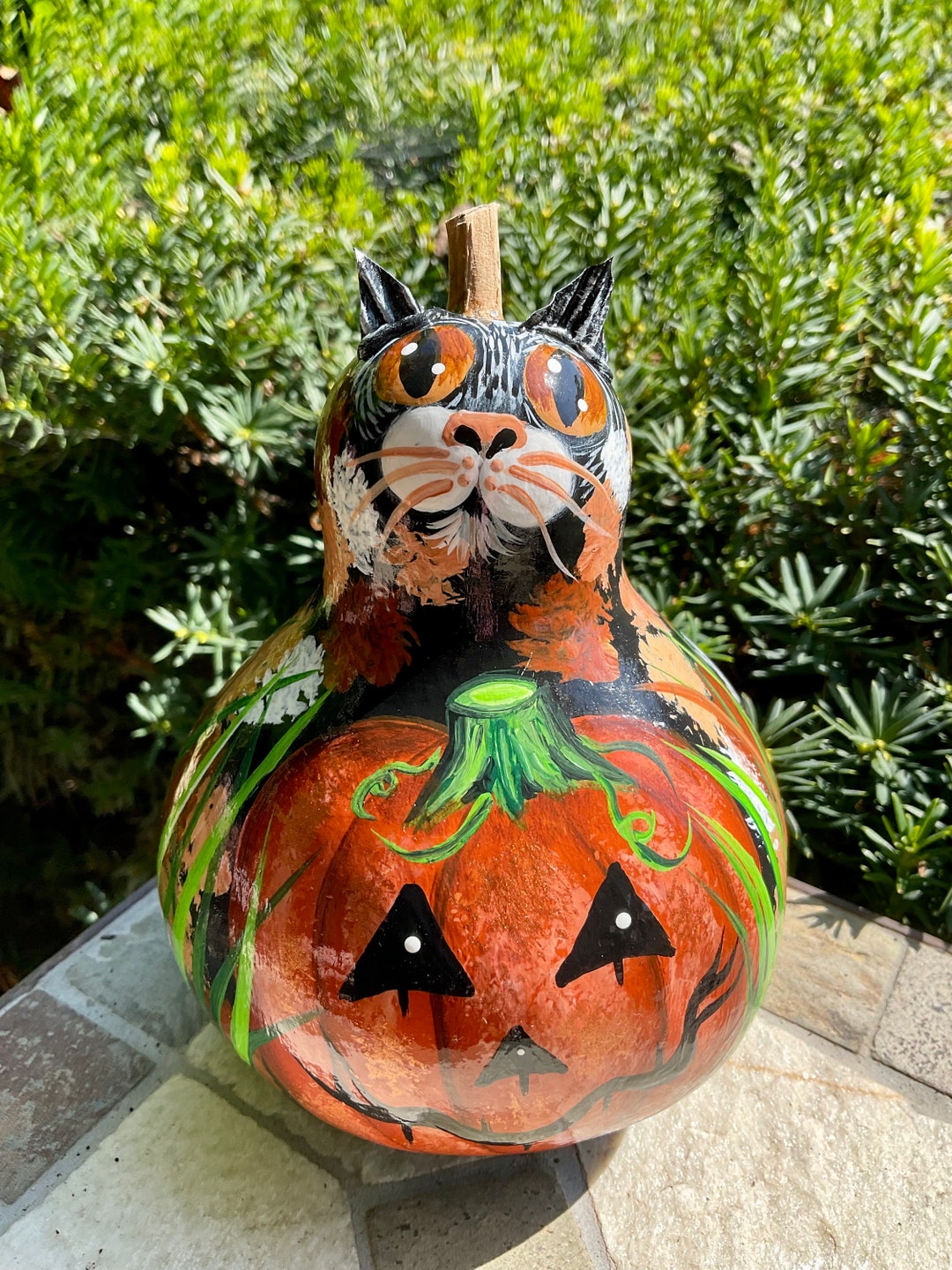 HALLOWEEN CAT GOURD, Hand Painted Gourd, Calico W/gold Eyes, Halloween ...