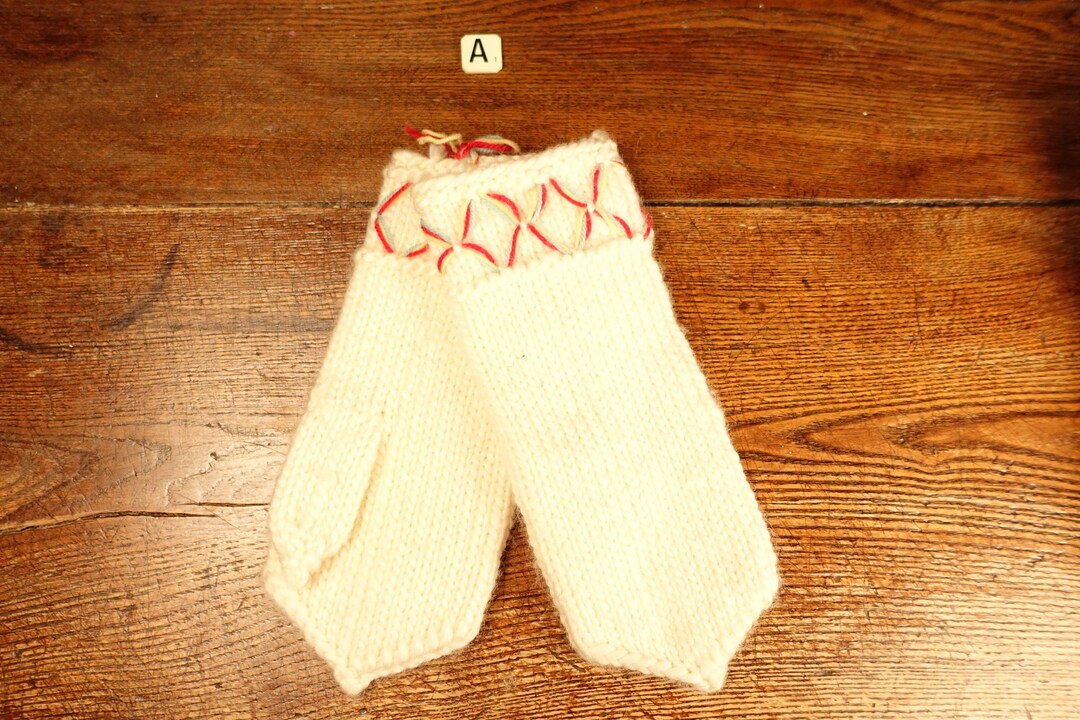 Wool Mittens LOVIKKA Sami Lapland Hand Knitted Mittens White Ethnic ...