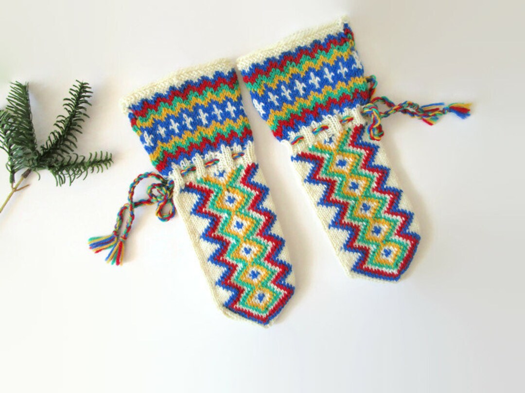 Handknitted Sami Mittens Traditional Saami White Wool Patterned Mittens ...