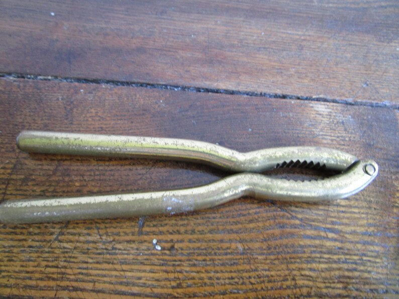 Vintage Brass Nutcrackers Old Nut Crackers Collectible - Etsy