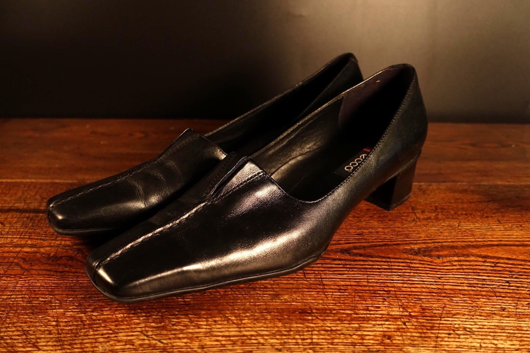 Y2K 90s Vintage Ecco Pumps Black, Real Leather, Women's Size EU 39; UK ...