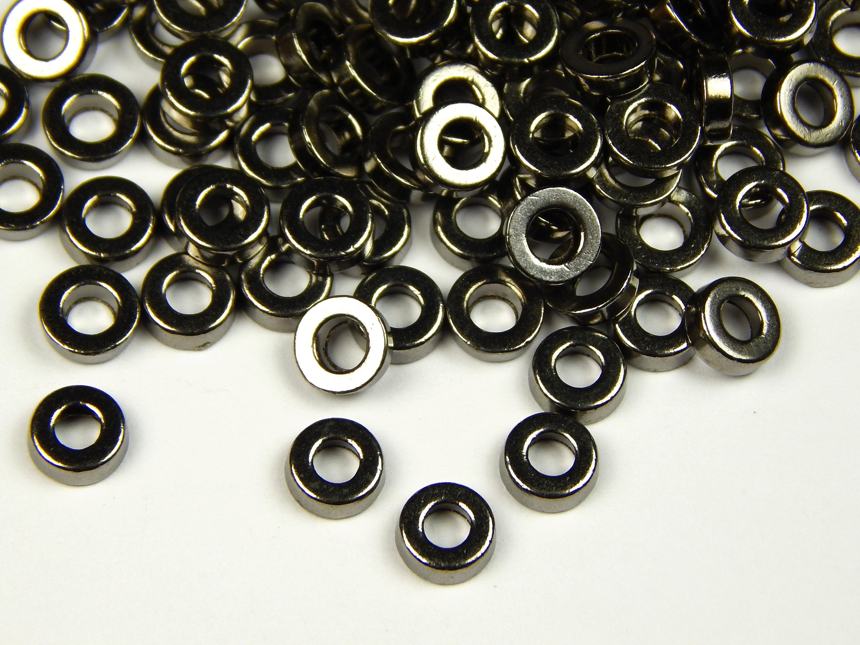 25 or 50 Pcs - 6x2mm Gunmetal Disc Spacer Beads - Heishi Spacers ...