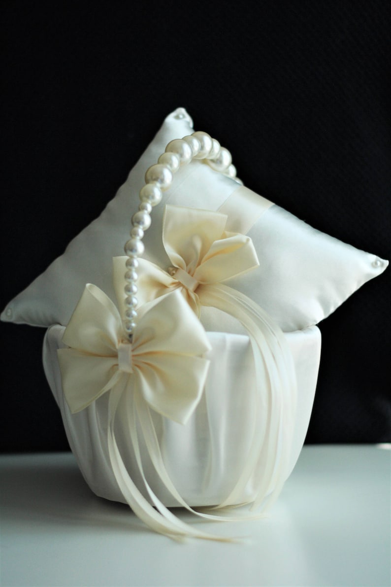 Ivory Flower Girl Basket / Pearl Handle Basket / Pearls Basket - Etsy ...
