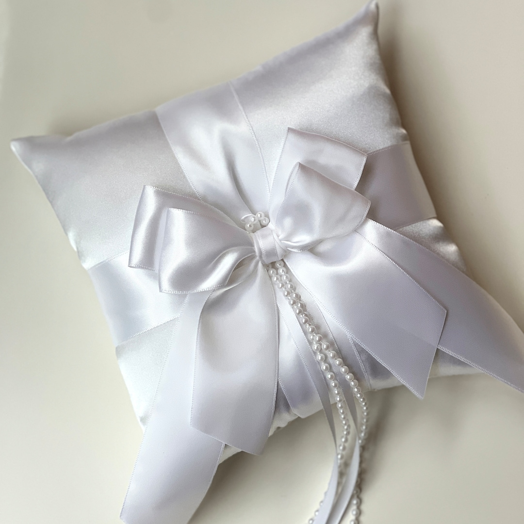 White Ring Bearer Pillow White Wedding Ring Pillow White Pearl Pillow ...