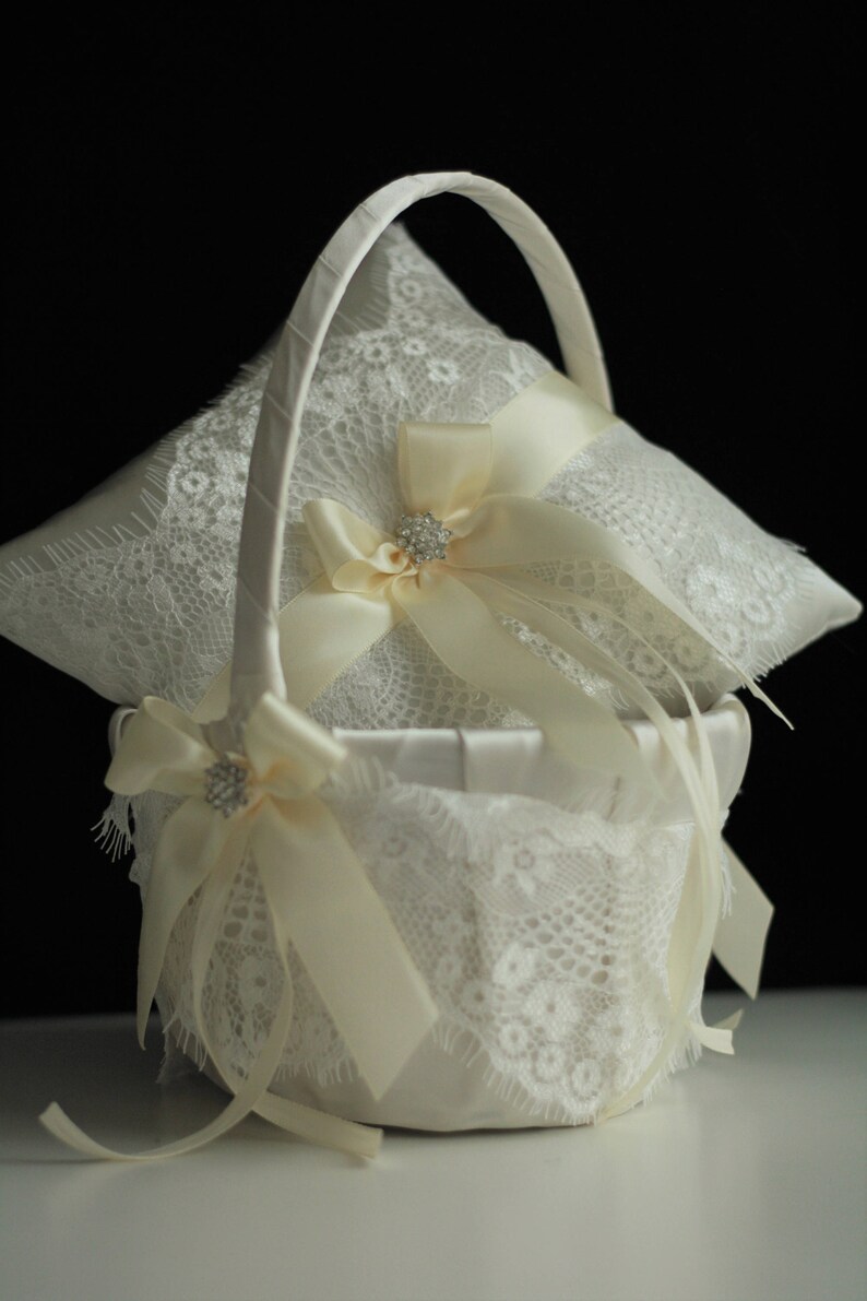 Ivory Wedding Basket / Ivory Lace Basket / Ivory Flower Girl Basket ...