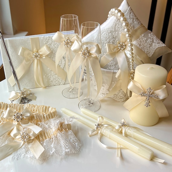 Candle Bearer In Wedding Wedding Entourage List For Filipino Church