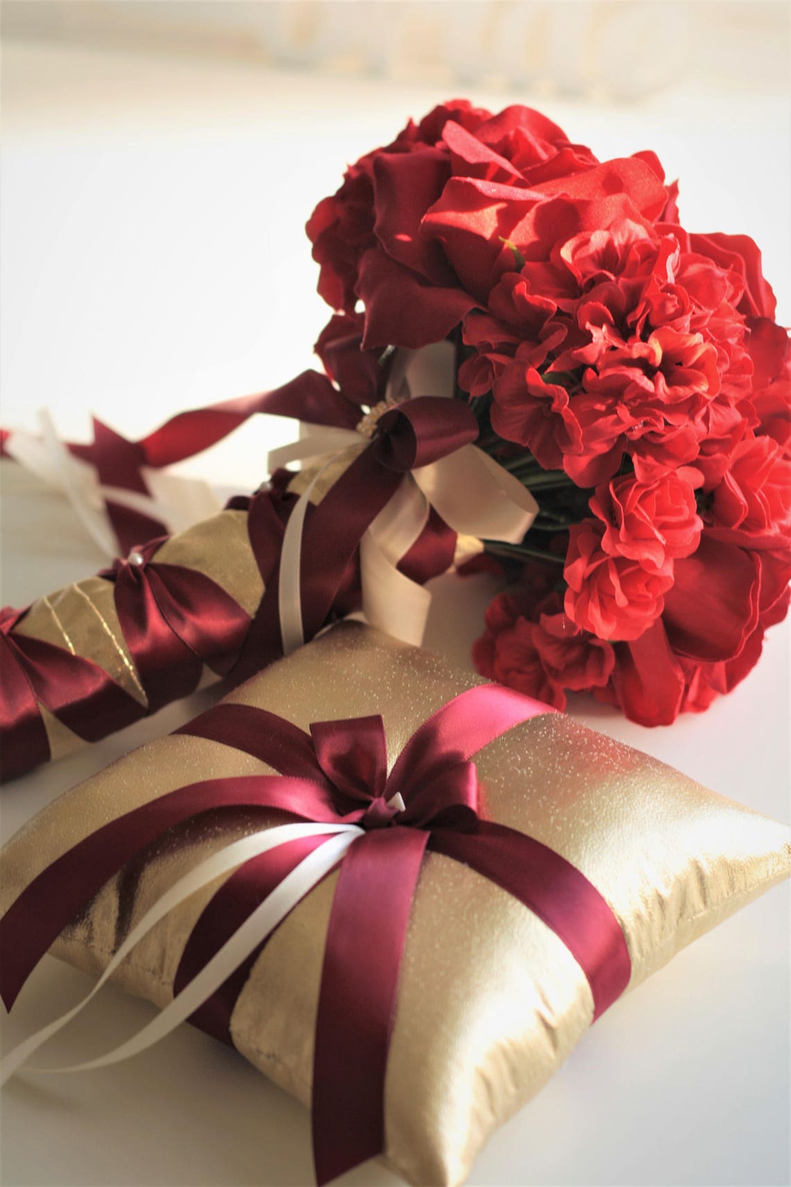 Red Brides Bouquet / Red Wedding Bouquet / Bridesmaid Bouquets - Etsy