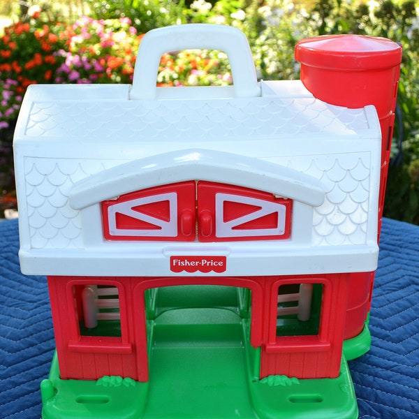 Little People Barn - Etsy