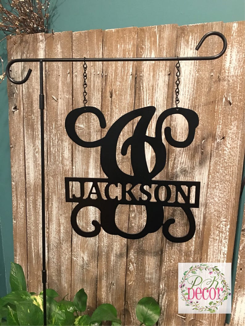 Last Name Garden Flag Custom Garden Sign Personalized Name | Etsy