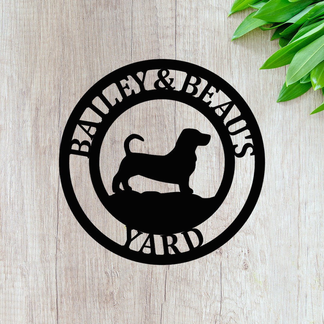 Personalized Basset Hound Door Hanger or Yard Sign - Customized Bassett ...