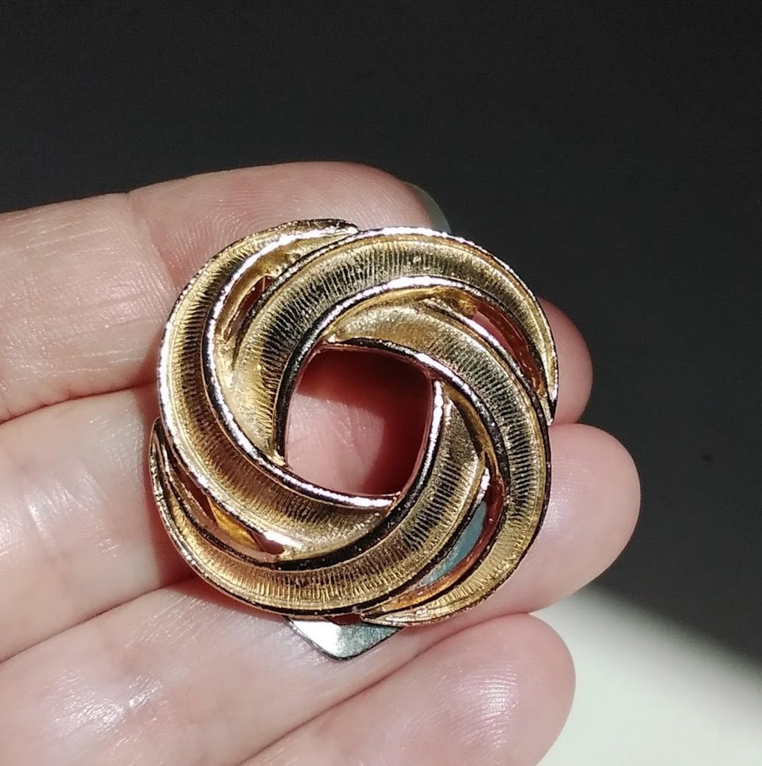 Textured Gold Scarf Clip, Vintage 60s 70s // Milled Texture, Elegant ...
