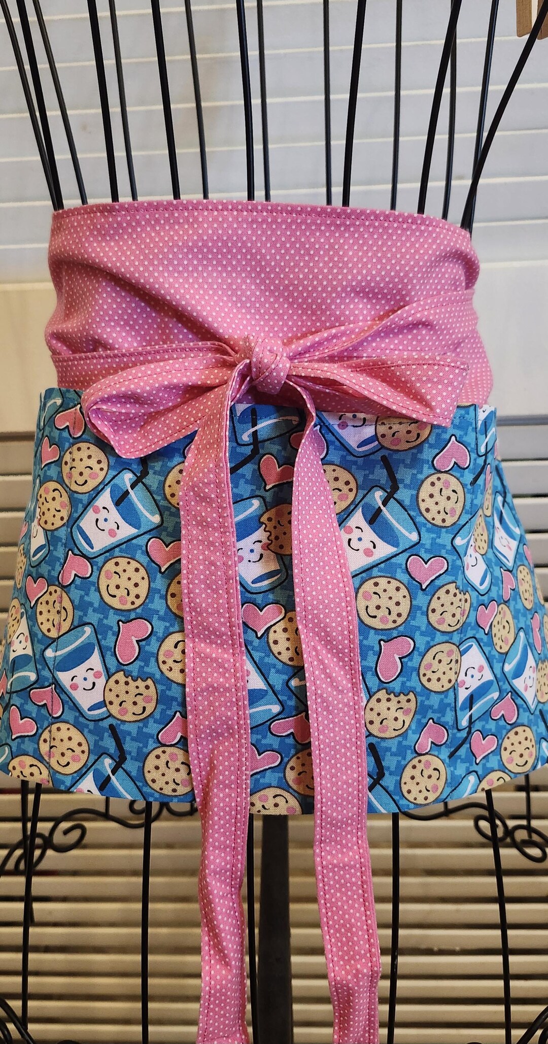 Milk and Cookies 3 Pocket Apron, Vendor Apron, Server Apron, Waitress ...