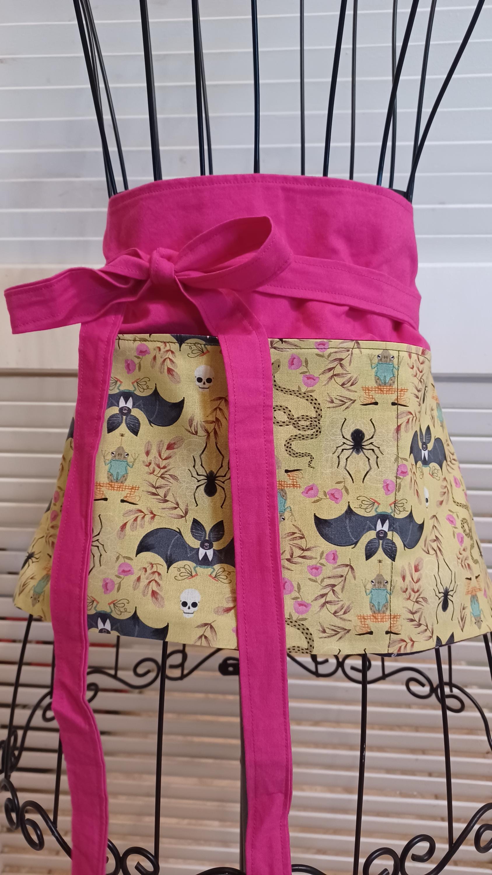 Boo Batty 3 Pocket Apron, Server Apron, Waitress Apron, Teacher Apron ...
