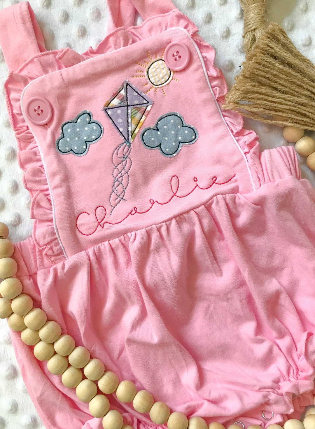 Kite Scene Applique Design Spring Kite Scene Applique Embroidery Design ...