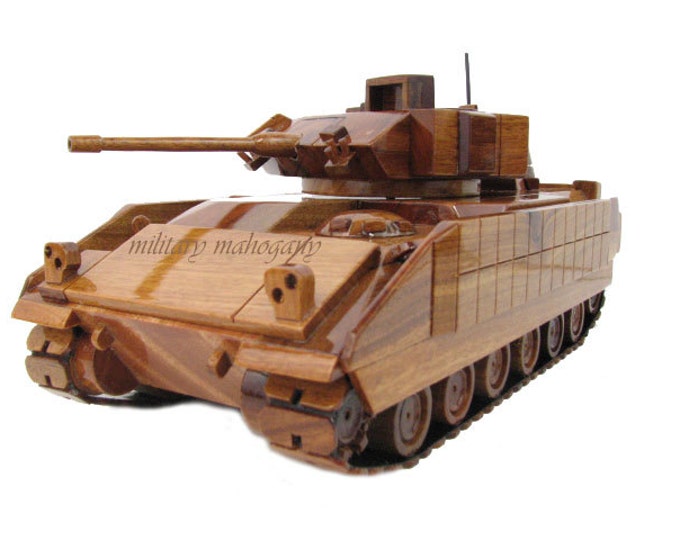 M3 Bradley Mechanized Infantry Fighting Vehicle IFV CFV Cavalry Army ...