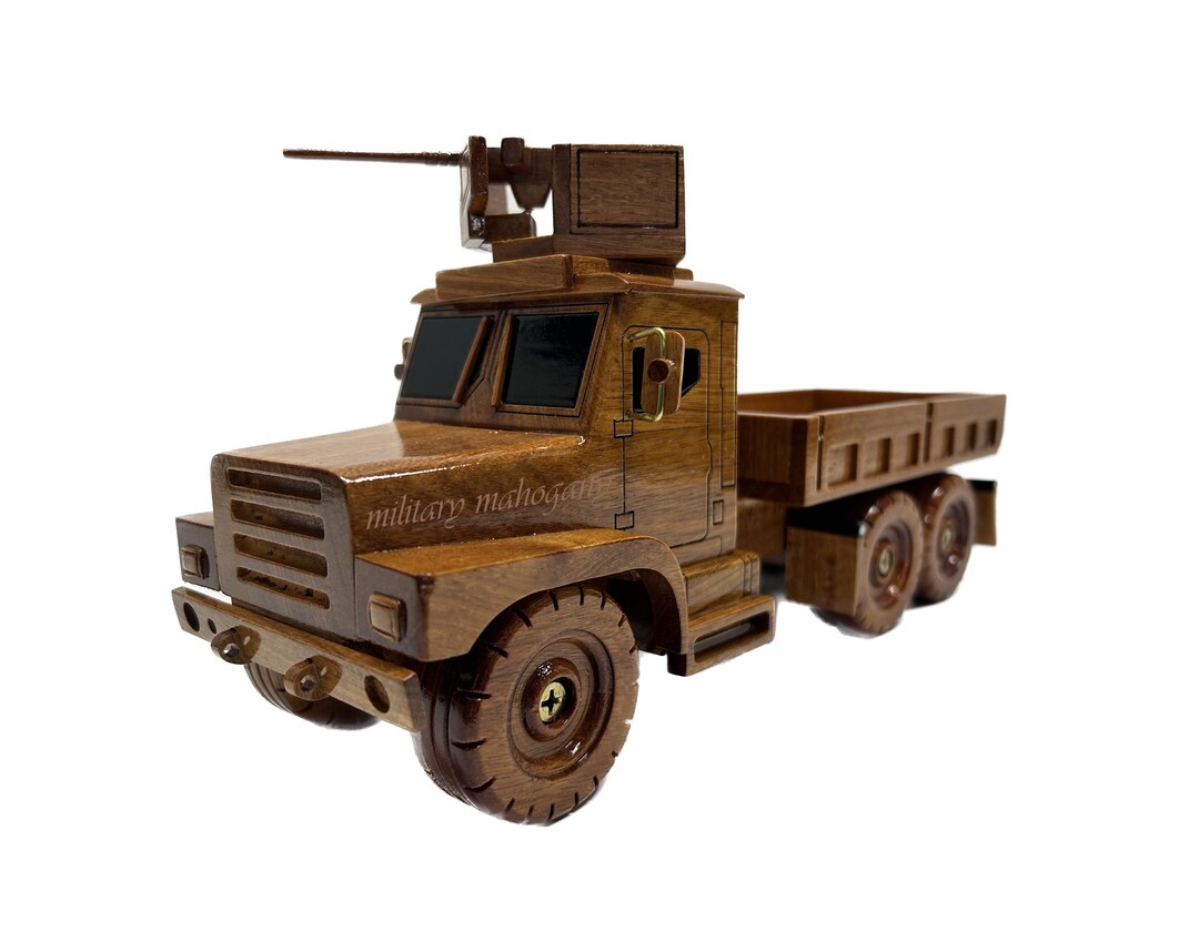 MTVR USMC Marine Oshkosh Defense Medium Tactical Vehicle Replacement ...