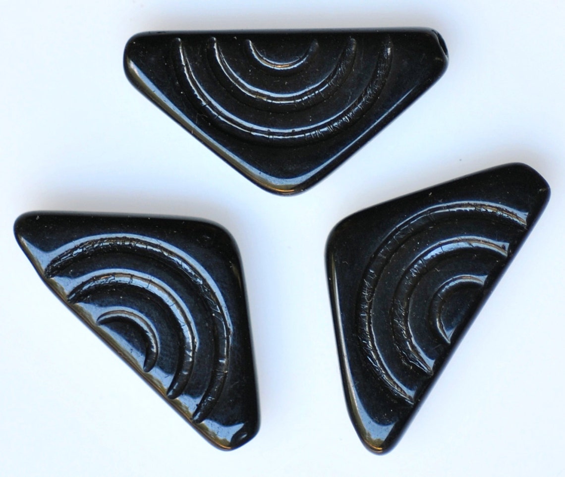 Large Czech Glass Triangle Shell Beads 30m X 15mm Glass - Etsy