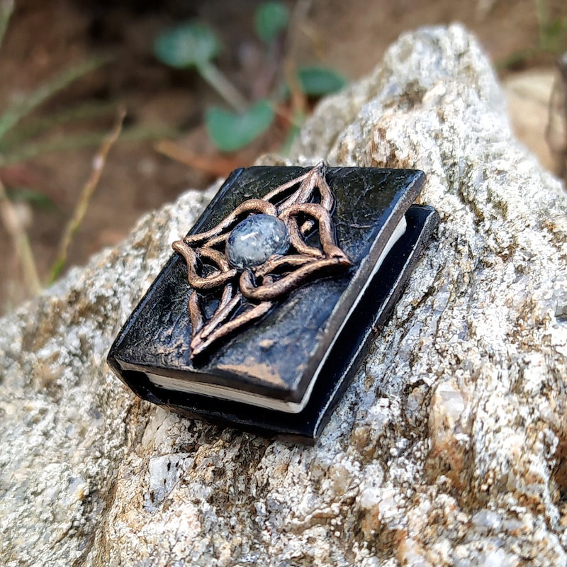 Enchanted Locket - Etsy