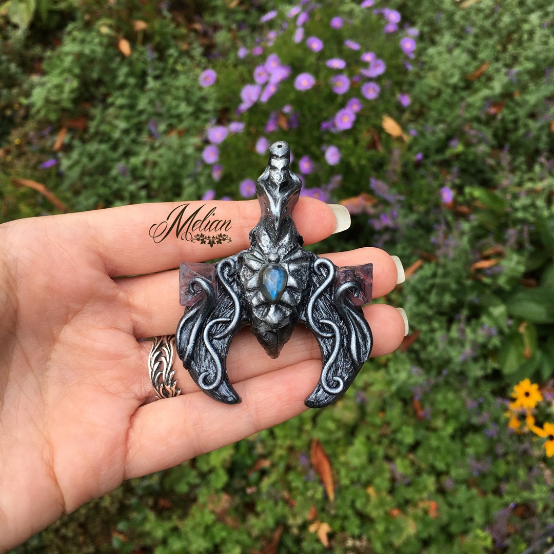Warrior Moon Amulet, Lunar Arrowhead, Dark Elf Princess Pendant ...