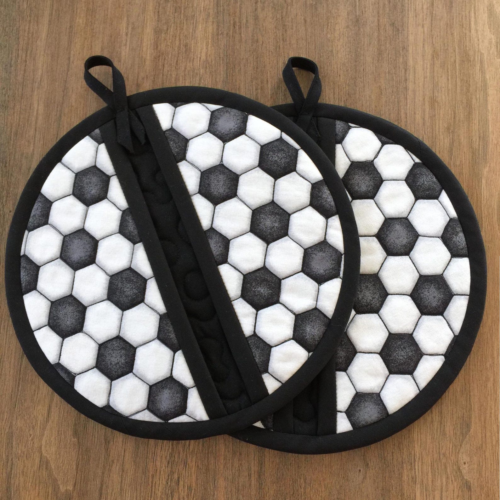 Quilted Potholder Pattern Includes Instructions for Round, Square, and ...