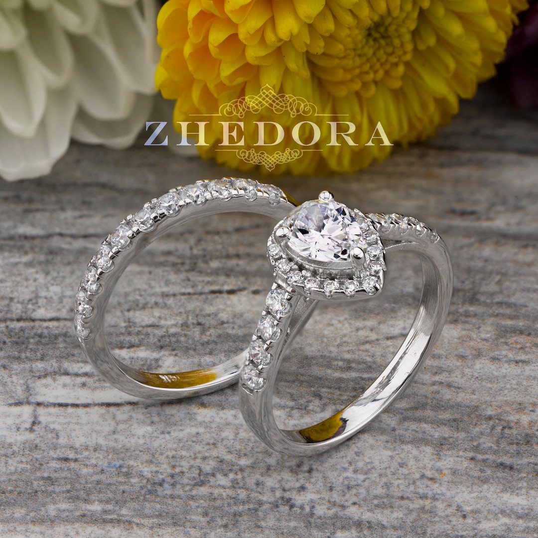 Pear Cut Bridal Set in 14K/18K White Gold , Halo Pear Engagement Ring ...