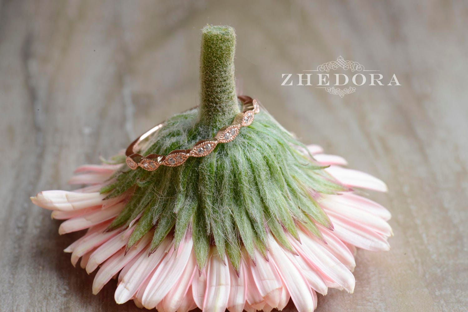 Rose Scalloped Wedding Band in 14k /18k Art Deco Band - Etsy