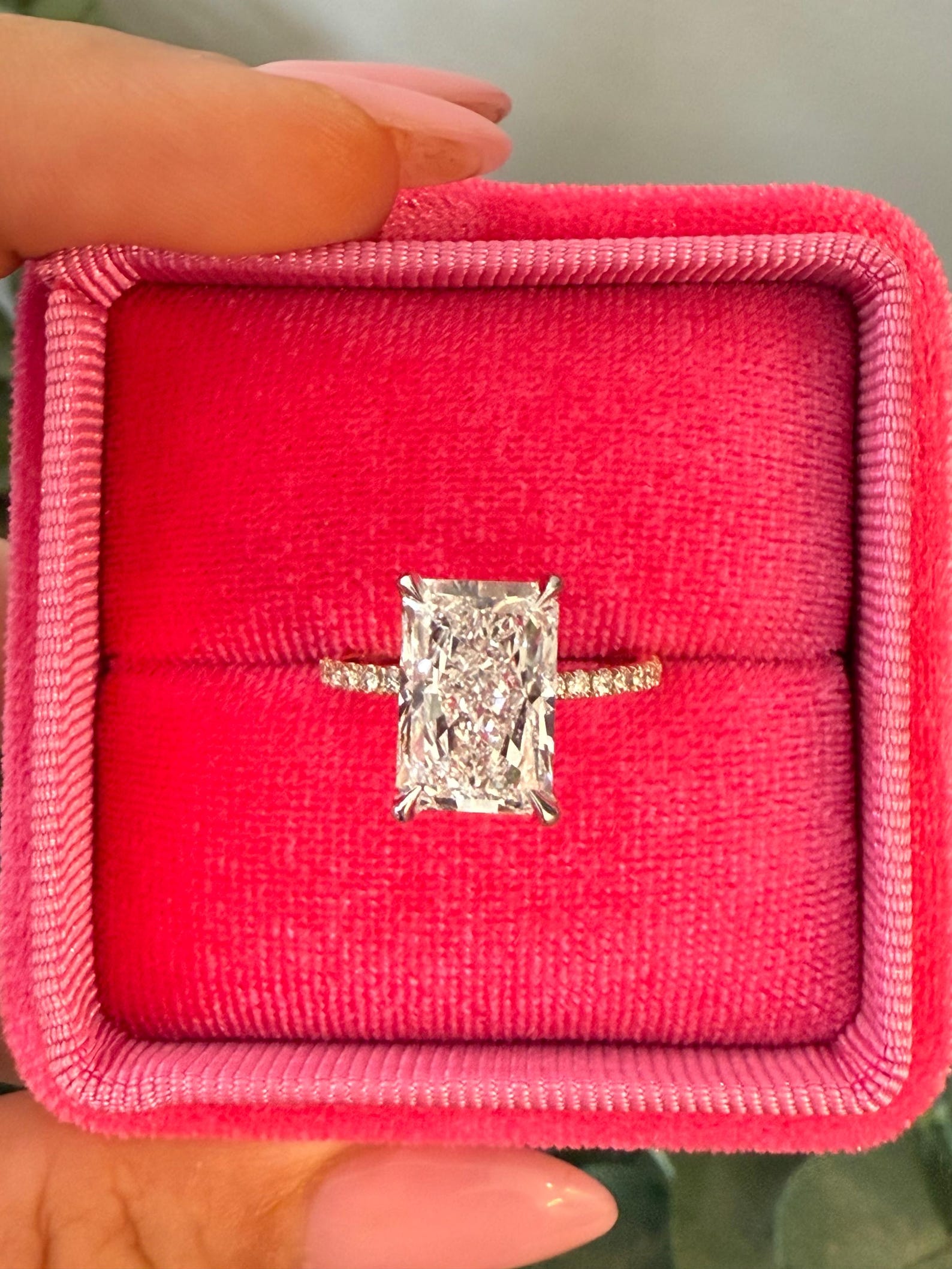 Lab Grown Diamond Ring , 4 CT Radiant Cut Lab Diamond Engagement Ring ...