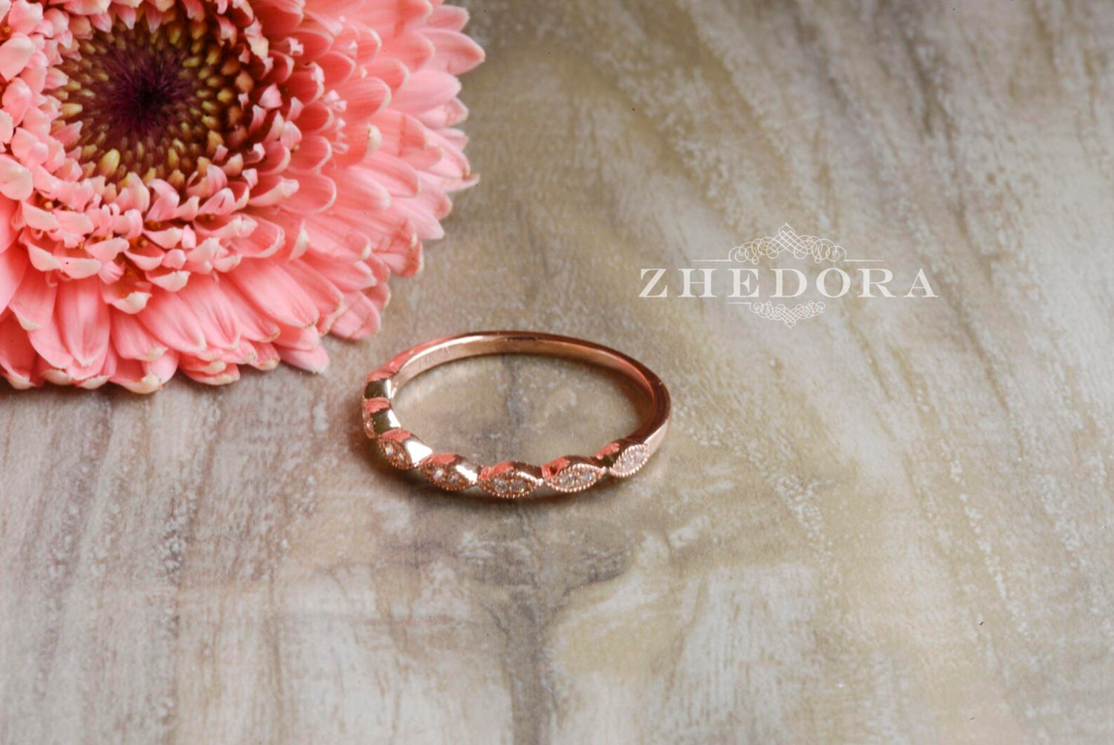 Rose Scalloped Wedding Band in 14k /18k Art Deco Band - Etsy