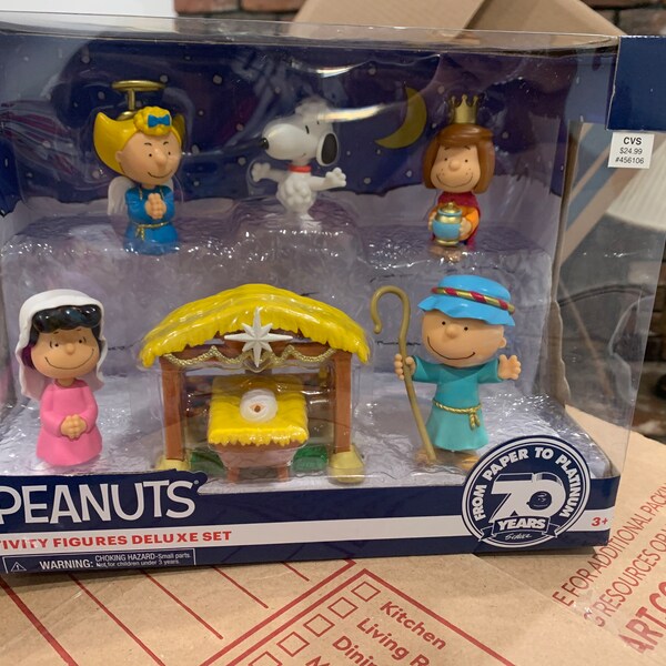 Figurine Display - Etsy