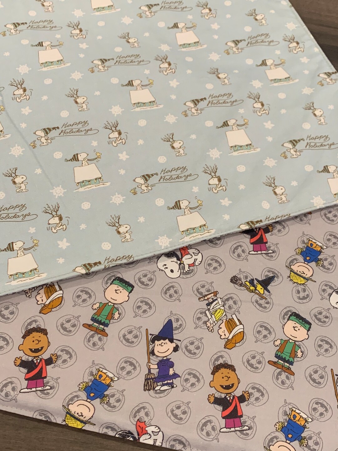 NEW Handmade REVERSIBLE Quilted Table Runner. Snoopy Christmas ...